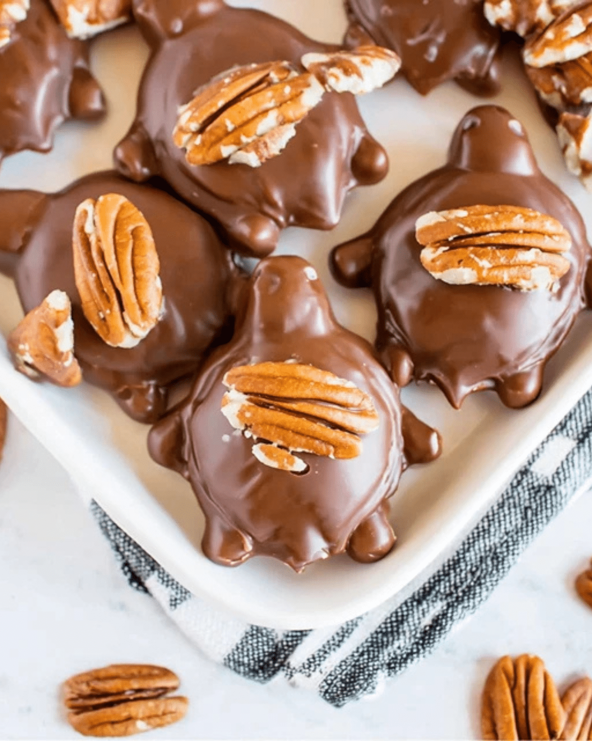 Turtles Candy – Easy Homemade Chocolate Caramel Pecan Recipe